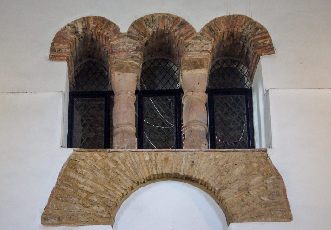 Anglo-Saxon Baluster Shafts: Northamptonshire | Exploring Building History